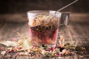 9 best caffeine-free teas for morning energy - Healthista