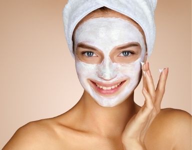 Anti-Ageing April Recipe #7: Pomegranate Face Mask - Healthista